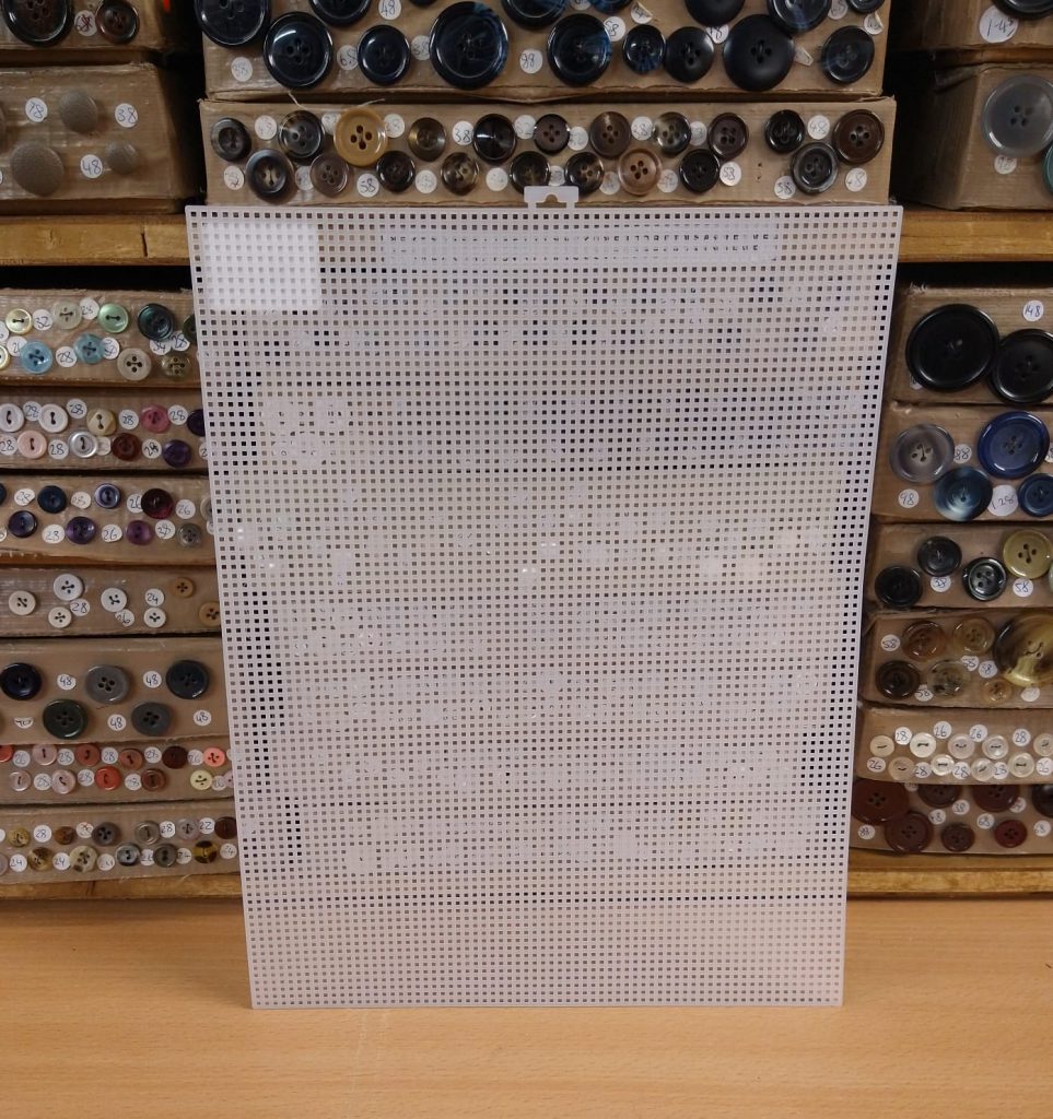 Binca & Plastic Canvas - Duttons for Buttons