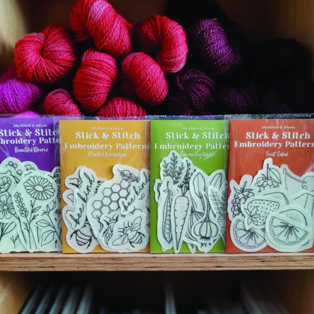 Stick & Stitch Embroidery Designs - Blackbird & Bloom - Duttons for Buttons
